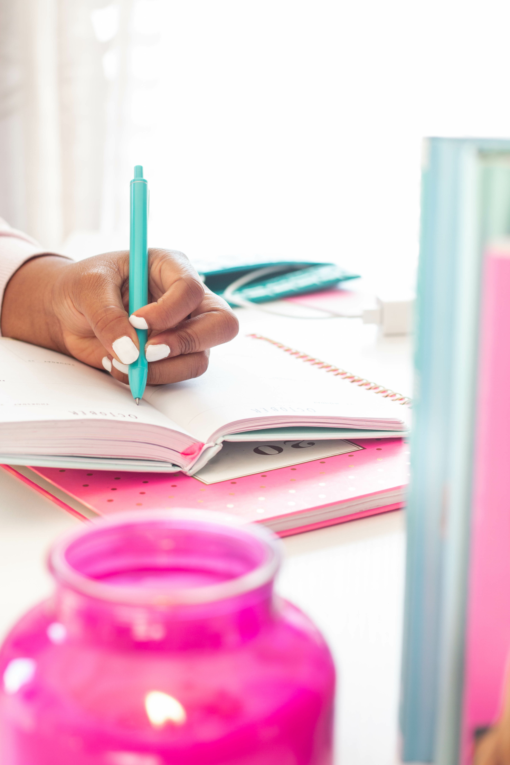 Contact - Sarah Titus